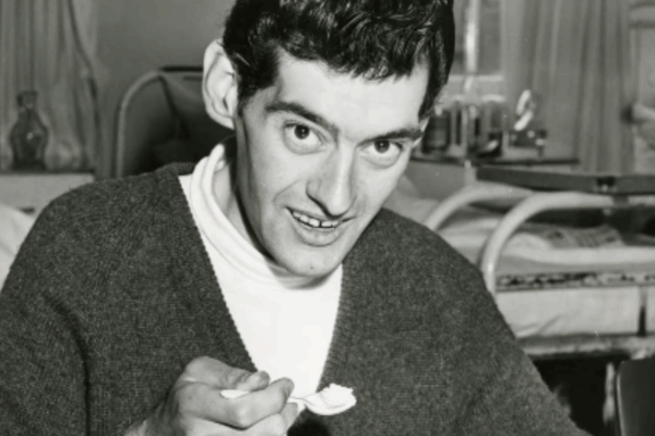 The Man Who Didn’t Eat for 382 Days: True Story of Angus Barbieri’s ...
